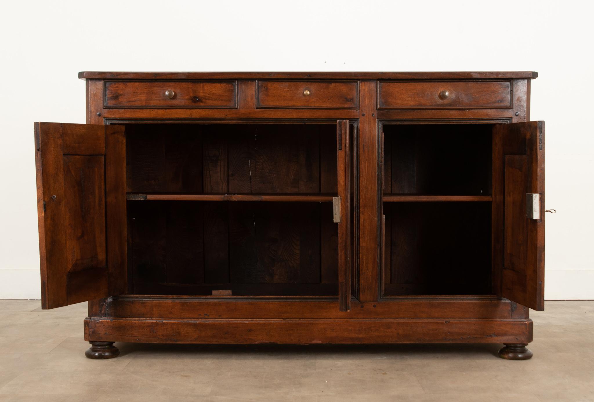 French 19th Century Ash and Walnut Enfilade For Sale at 1stDibs