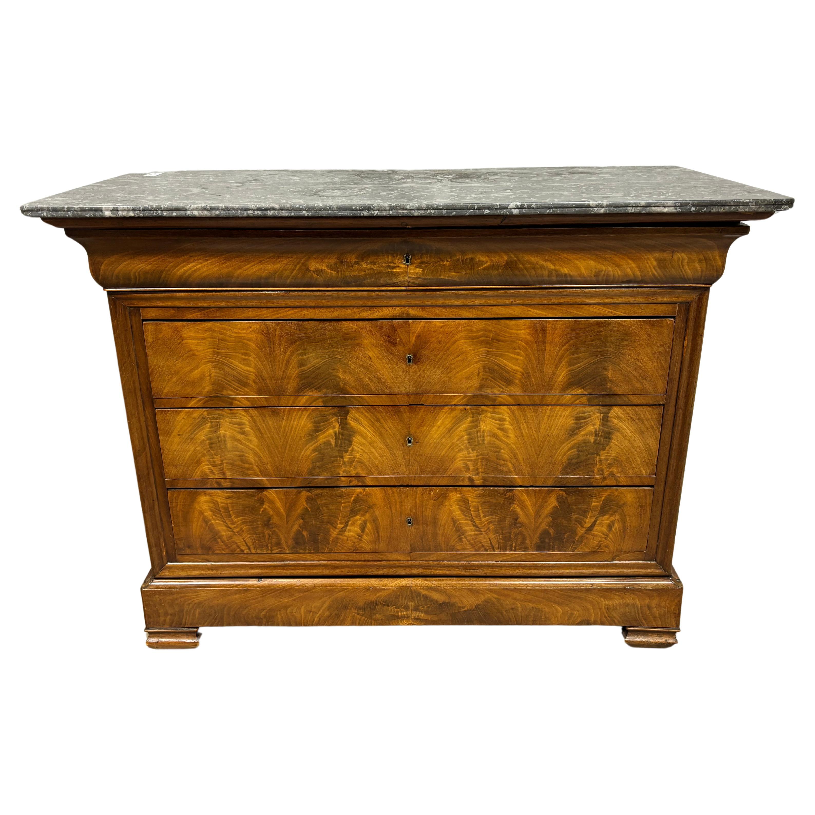 19th Century French Louis Philippe Commode For Sale at 1stDibs