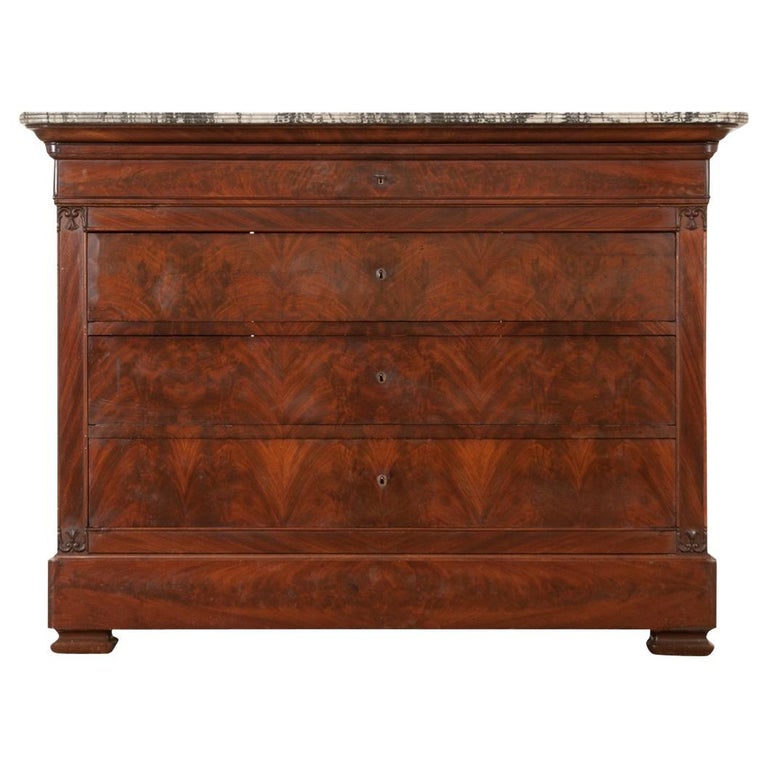 French 19th Century Louis Phillippe Commode For Sale at 1stDibs