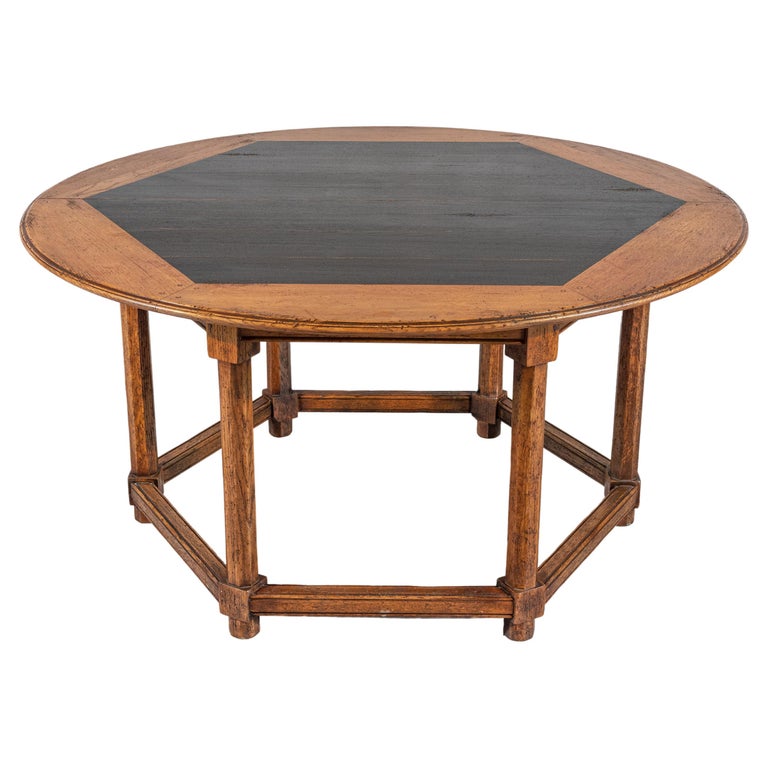French 20th Century Round Dining Table For Sale at 1stDibs