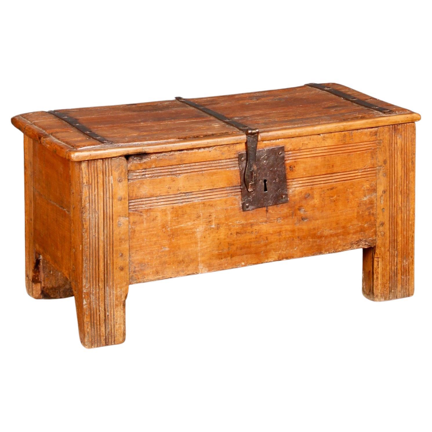 Swiss alp folk art trunk For Sale at 1stDibs
