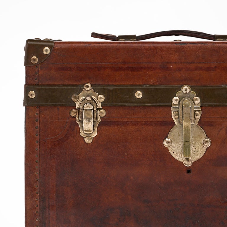 French Antique Leather Traveling Trunk For Sale at 1stDibs