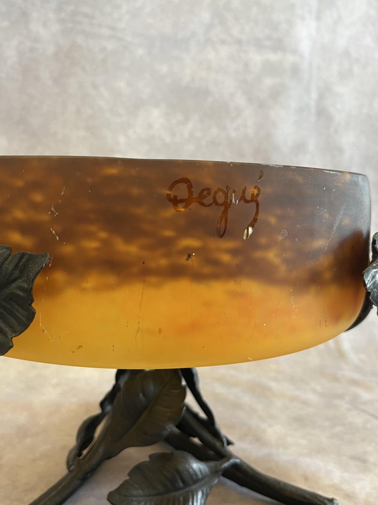 French Art Deco Center Piece For Sale at 1stDibs