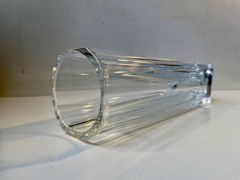 French Art Deco Cut Crystal Vase in the style of Daum, 1930s For Sale ...