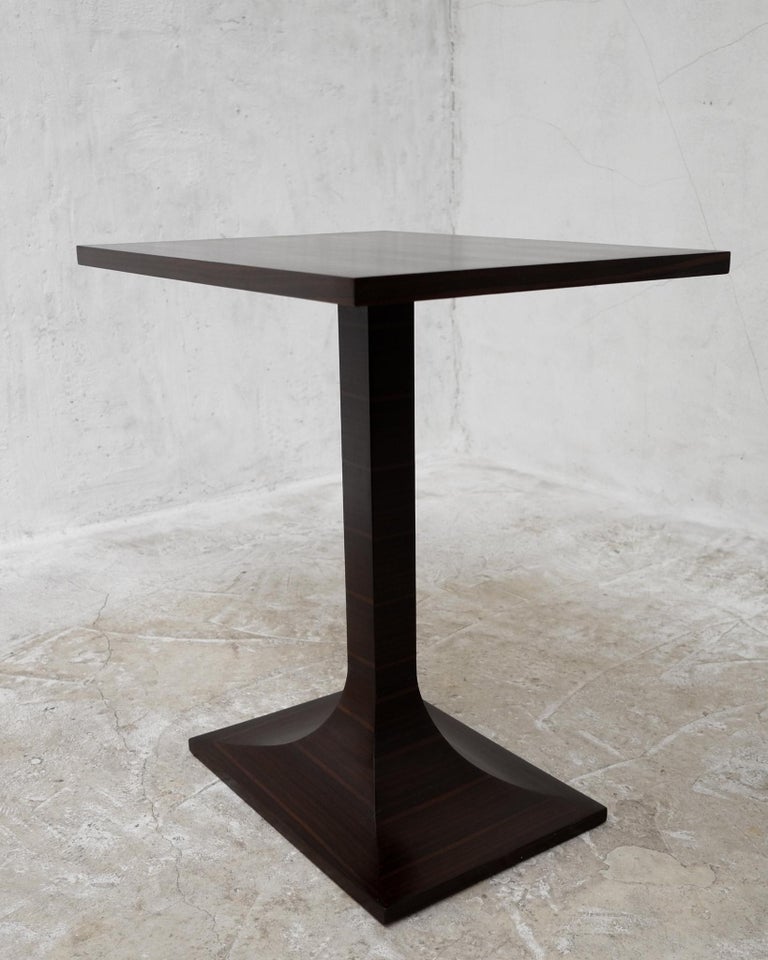 French Art Deco/Modernist Walnut veneer side/lamp table For Sale at 1stDibs