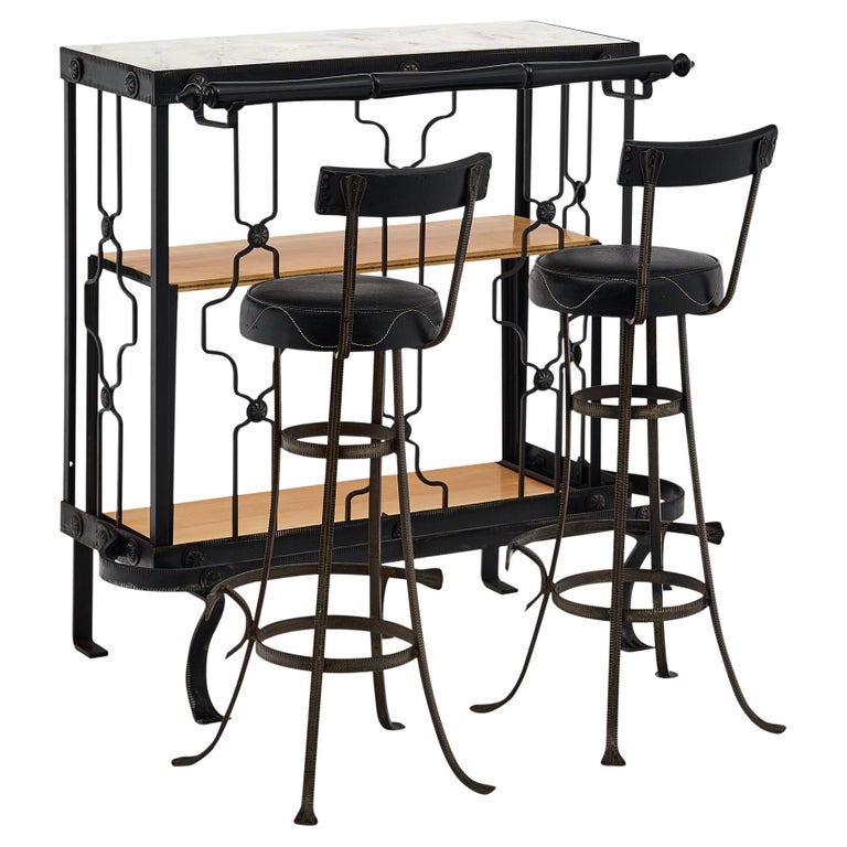 Bar et tabourets en fer d'époque Art déco français En vente sur 1stDibs