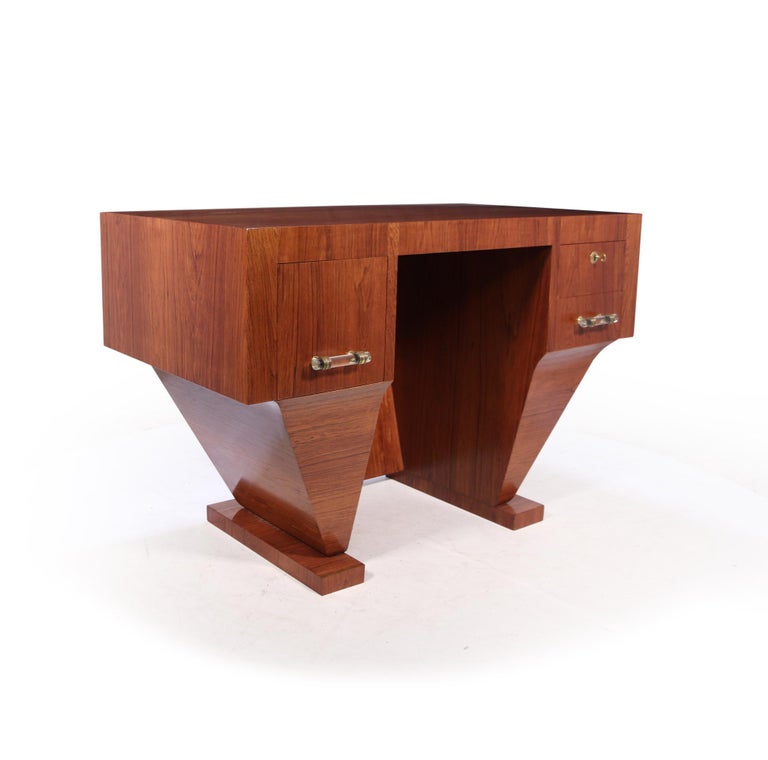 French Art Deco Reception Desk For Sale at 1stDibs