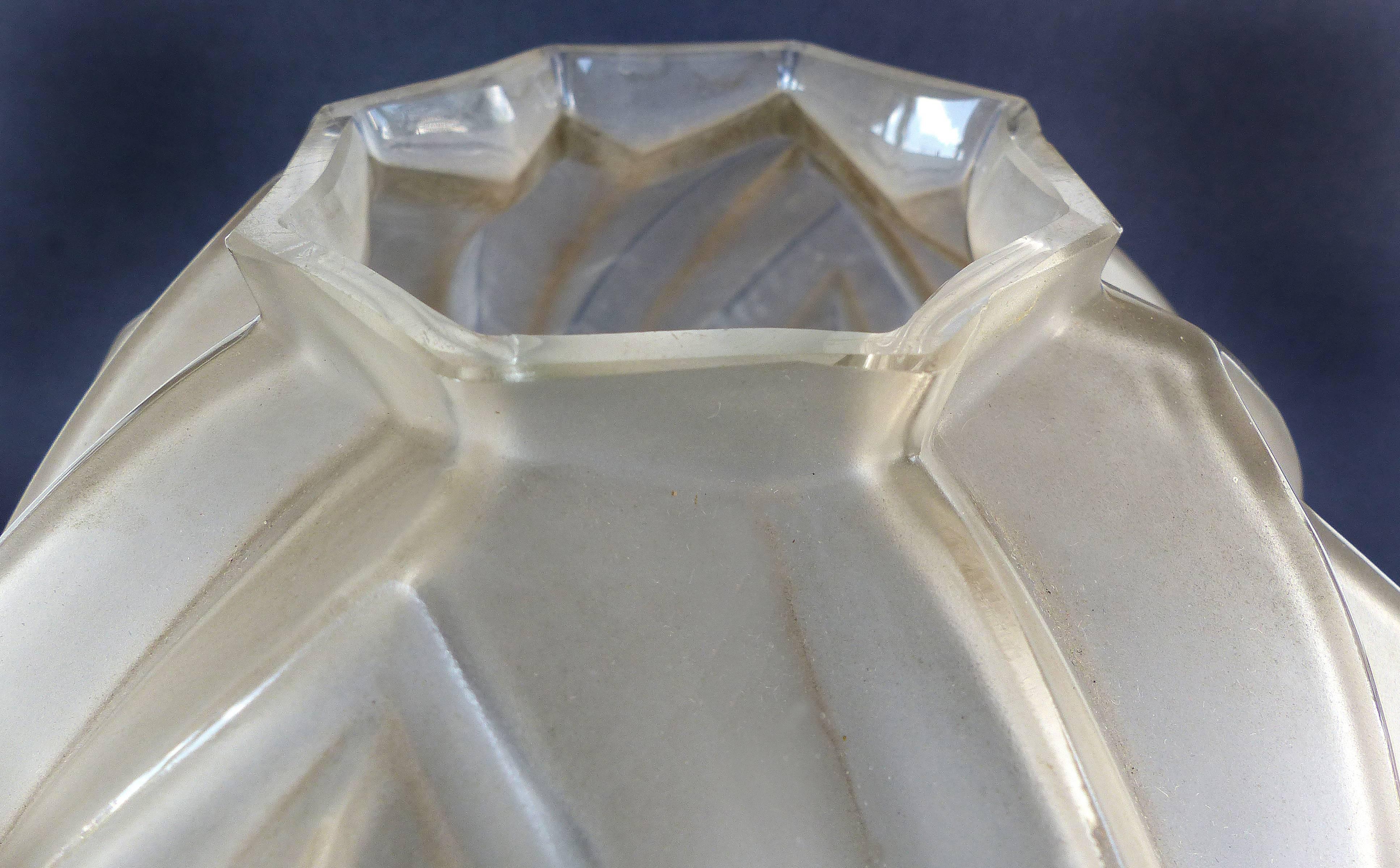 French Art Deco Sabino Glass Vase For Sale at 1stDibs | sabino vase ...