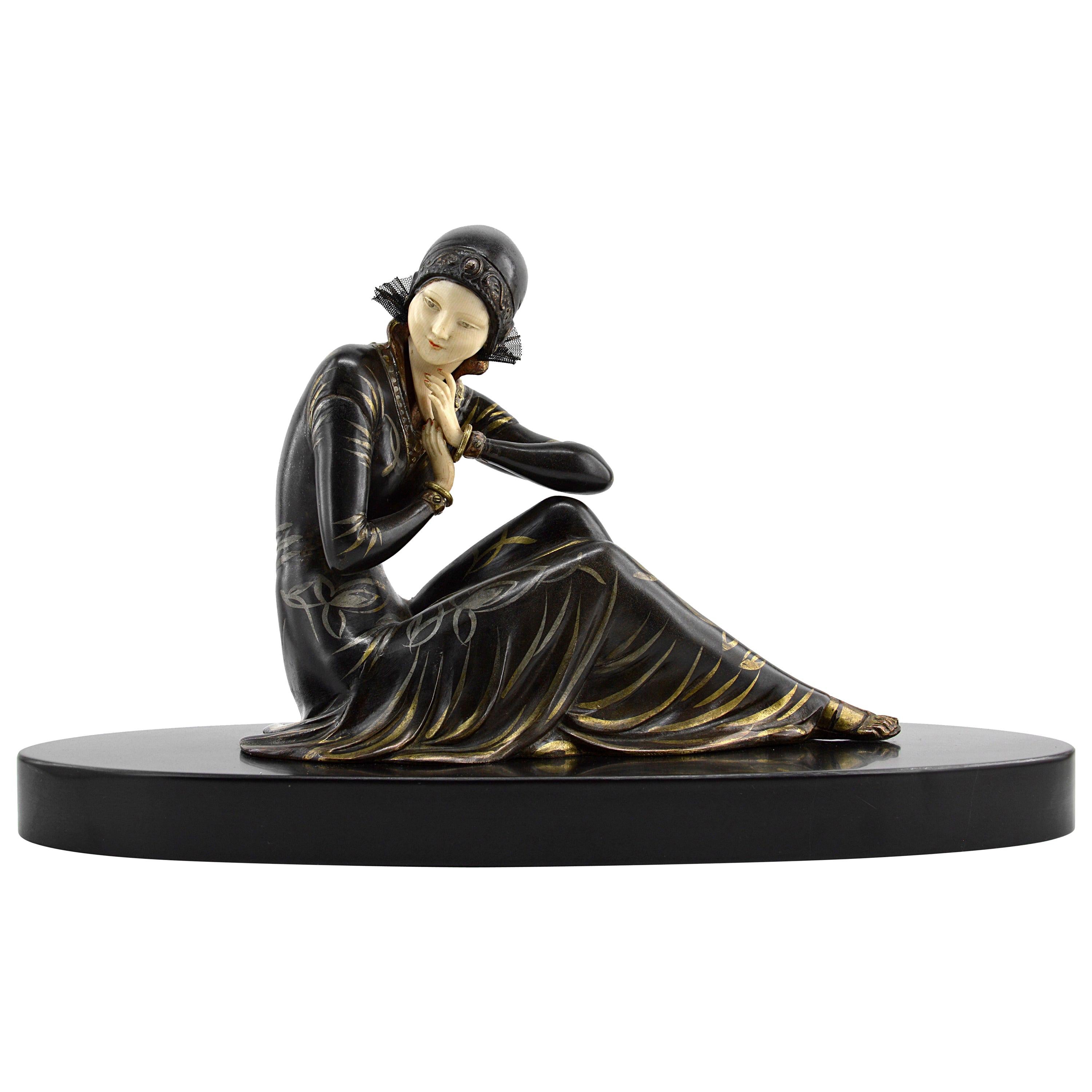 1920s Decorative Objects - 1,466 For Sale at 1stdibs