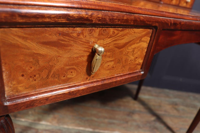 French Art Nouveau Dressing Table in Burr Elm For Sale at 1stDibs