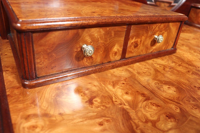 French Art Nouveau Dressing Table in Burr Elm For Sale at 1stDibs