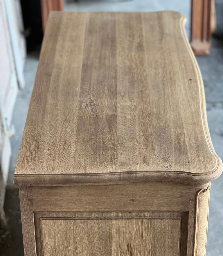 French Bleached Oak Commode Chest of Drawers For Sale at 1stDibs