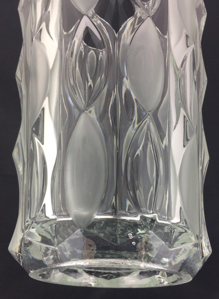 Contemporary French Clear Crystal Vase For Sale at 1stDibs