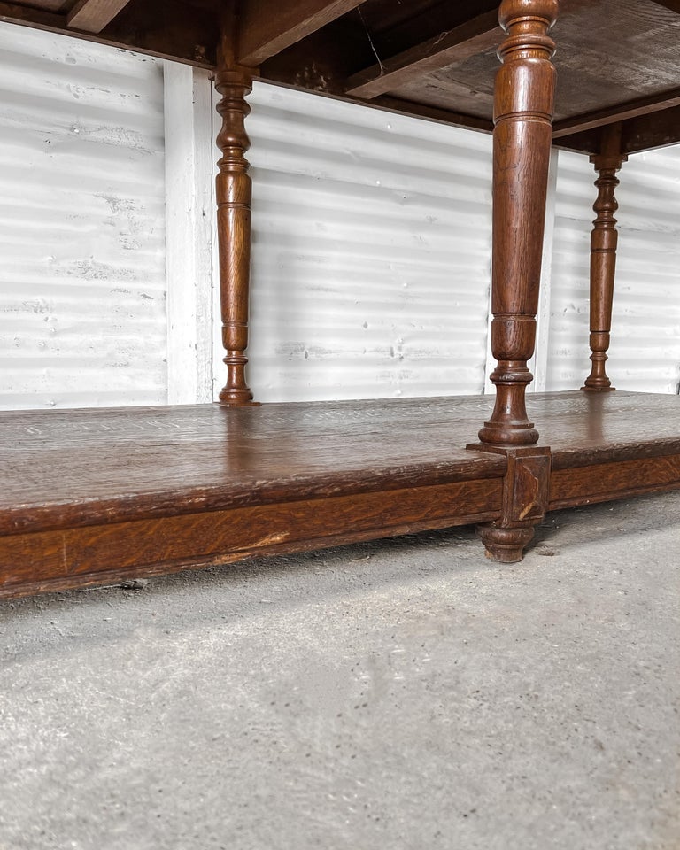 French Draper's Table with Turned Legs For Sale at 1stDibs