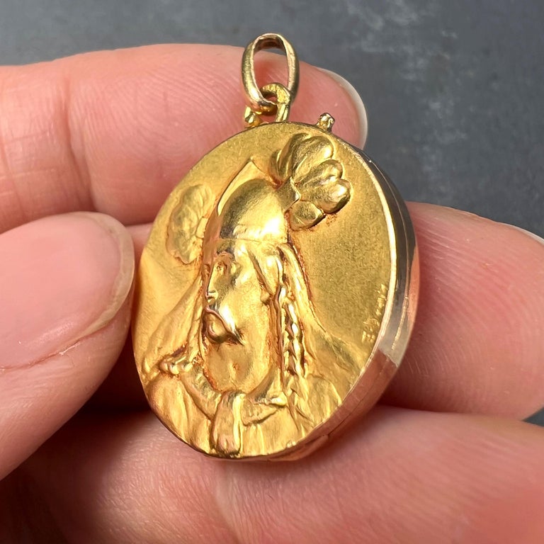 French Dropsy Vercingetorix Gaul 18K Yellow Gold Pendant Locket For ...