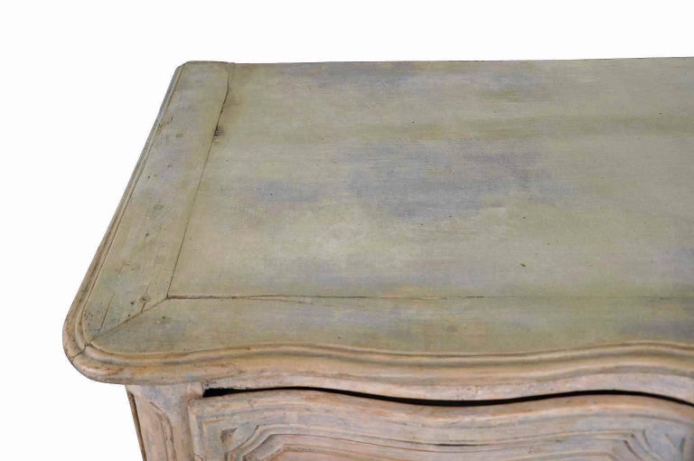 French Early 19th Century Louis XIII Style Commode For Sale at 1stDibs