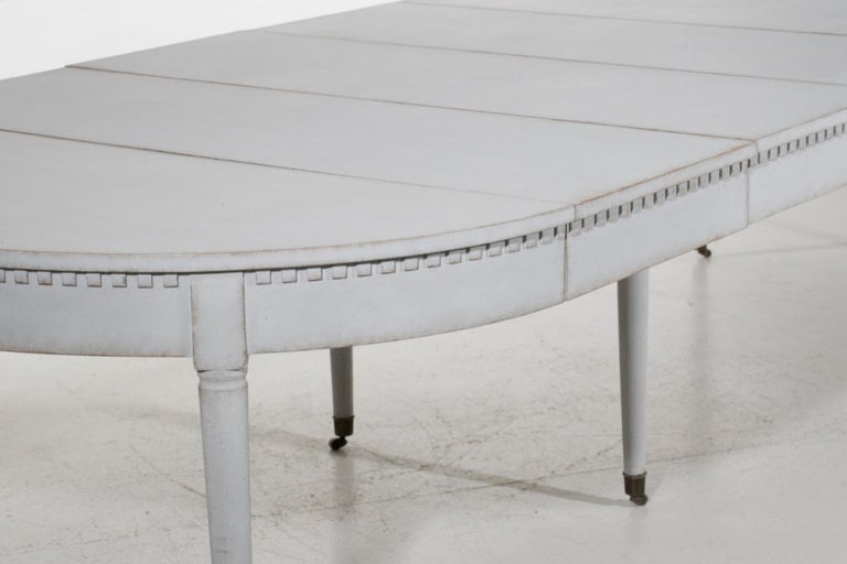 French Extension Table, circa 1810 For Sale at 1stDibs