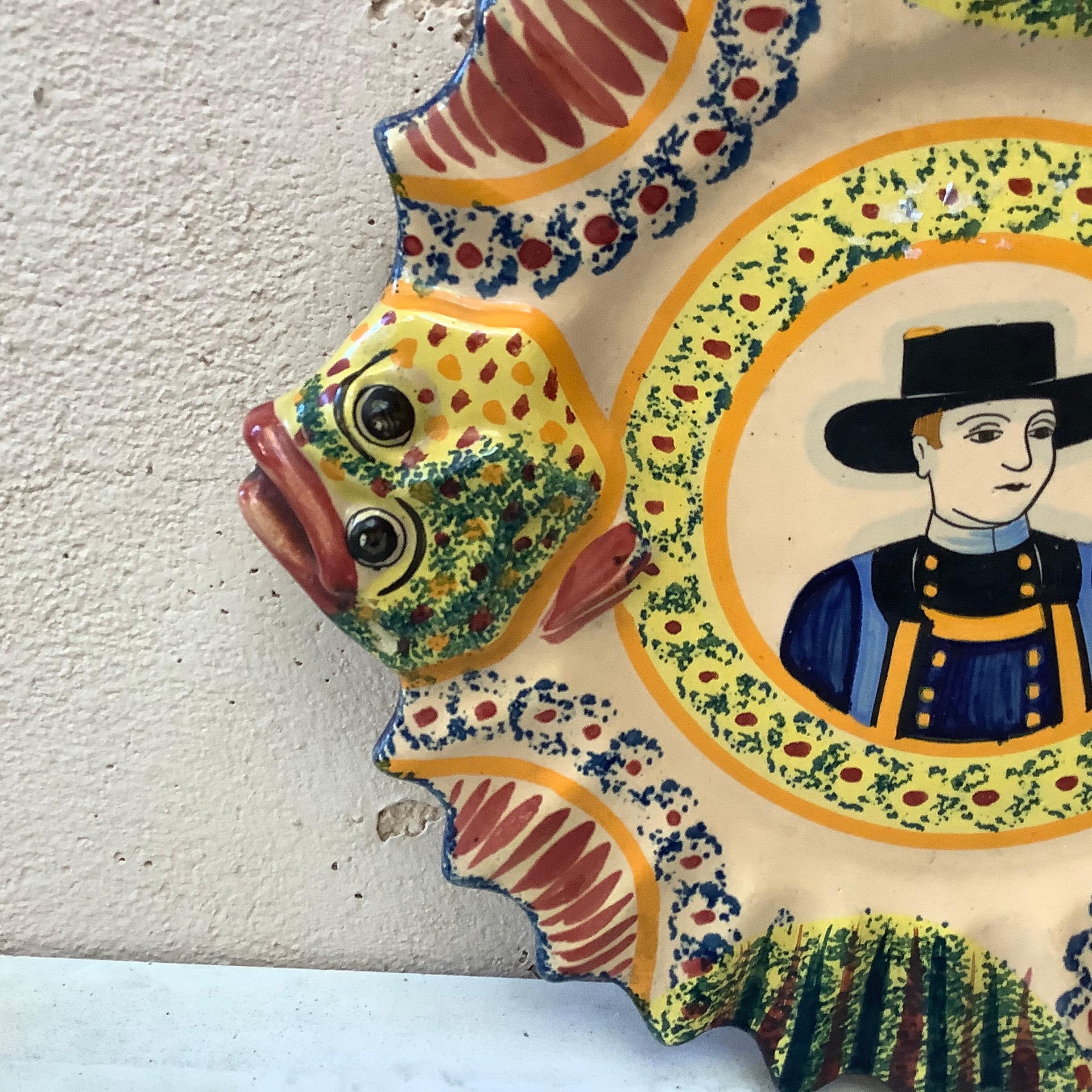 French Faience Fish Head Plate Henriot Quimper, circa 1940 For Sale at ...