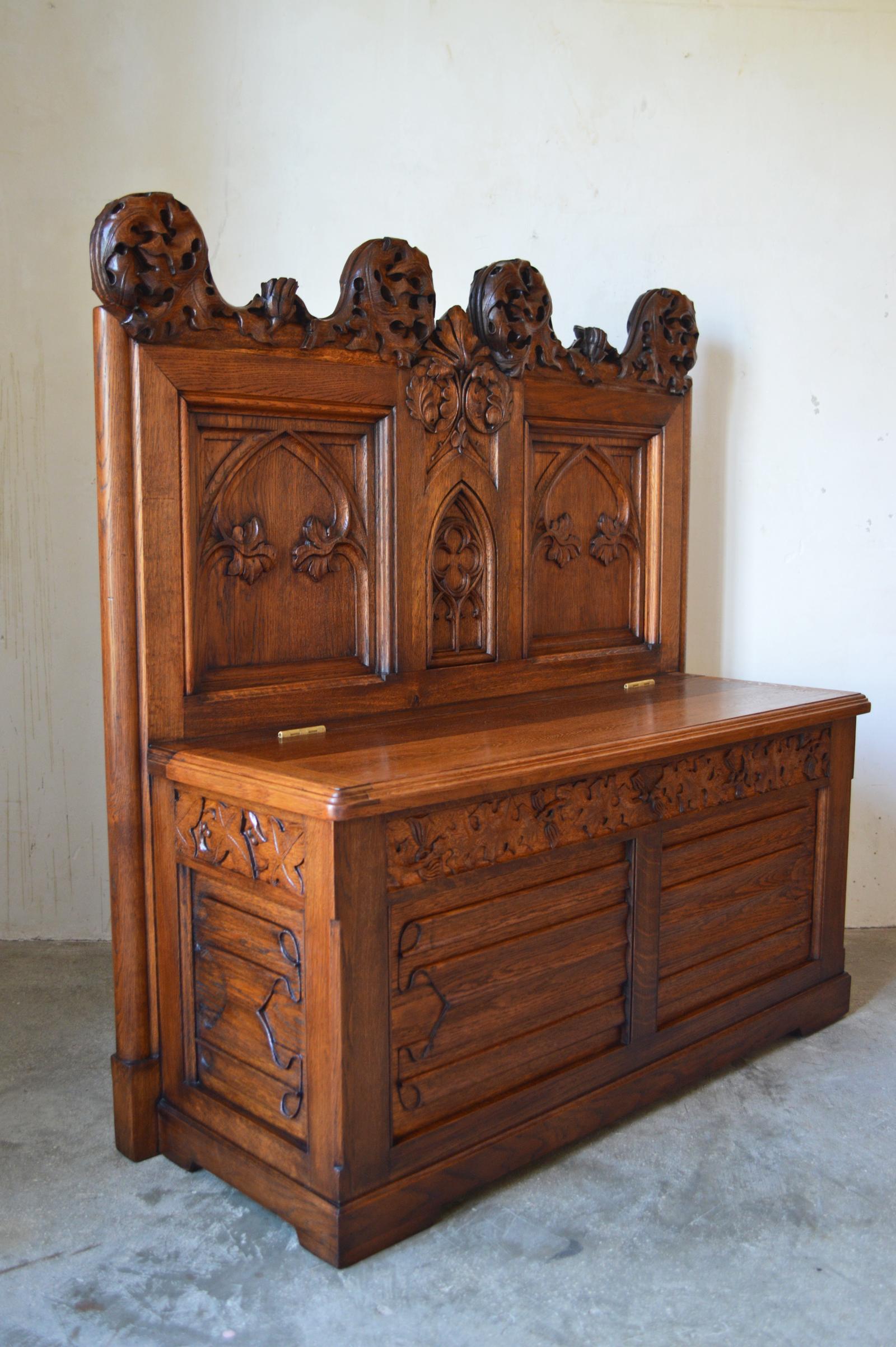 French Gothic Hall Chest Bench in Carved Oak, circa 1880 For Sale at ...