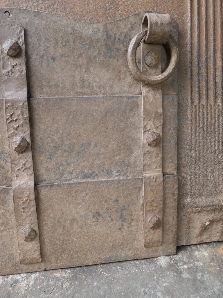 French Gothic Style Fireback For Sale at 1stDibs