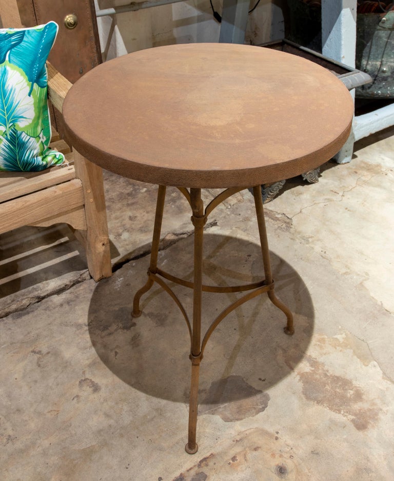 French Iron Table with Round Top and Three Legs for the Garden For Sale ...