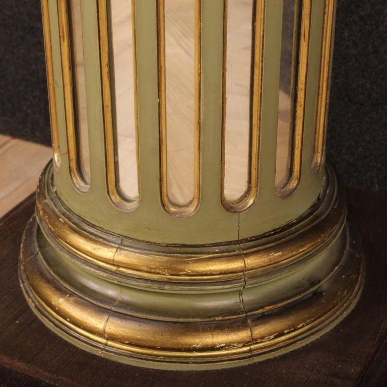 French Lacquered Column with Mirrors, 20th Century For Sale at 1stDibs