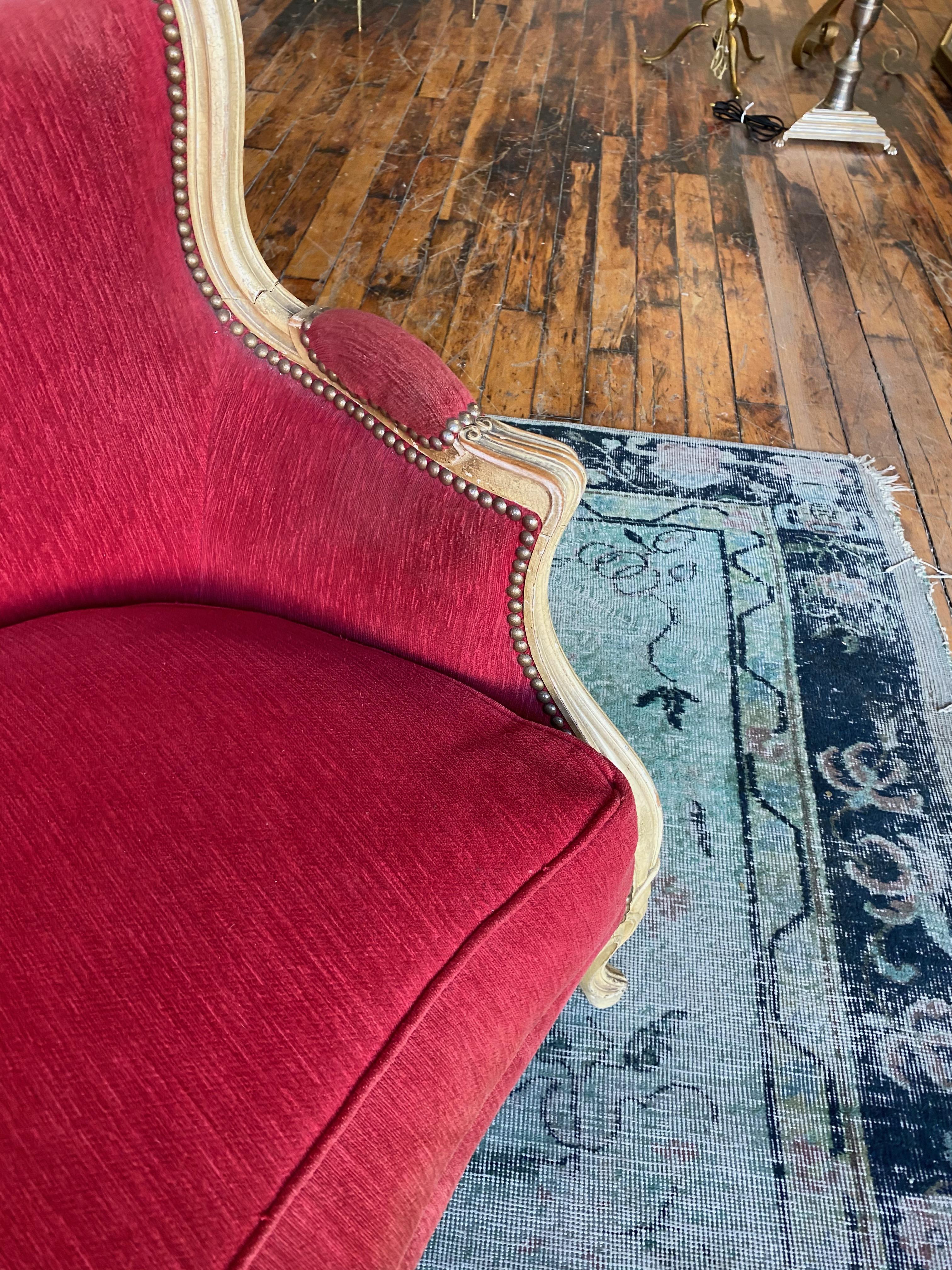 French Louis XV Style Settee in Red Velvet For Sale at 1stDibs | red ...