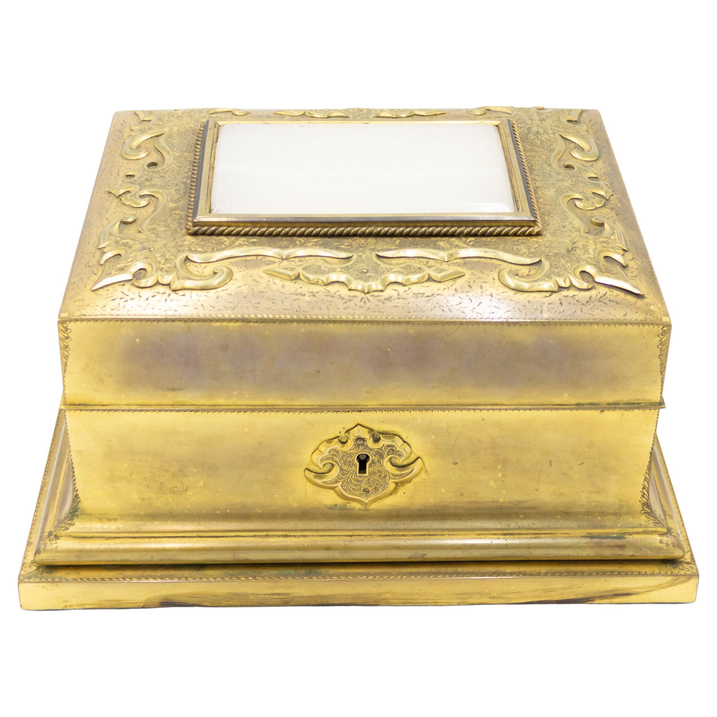 French Louis XVI Style Bronze Dore Box For Sale at 1stDibs