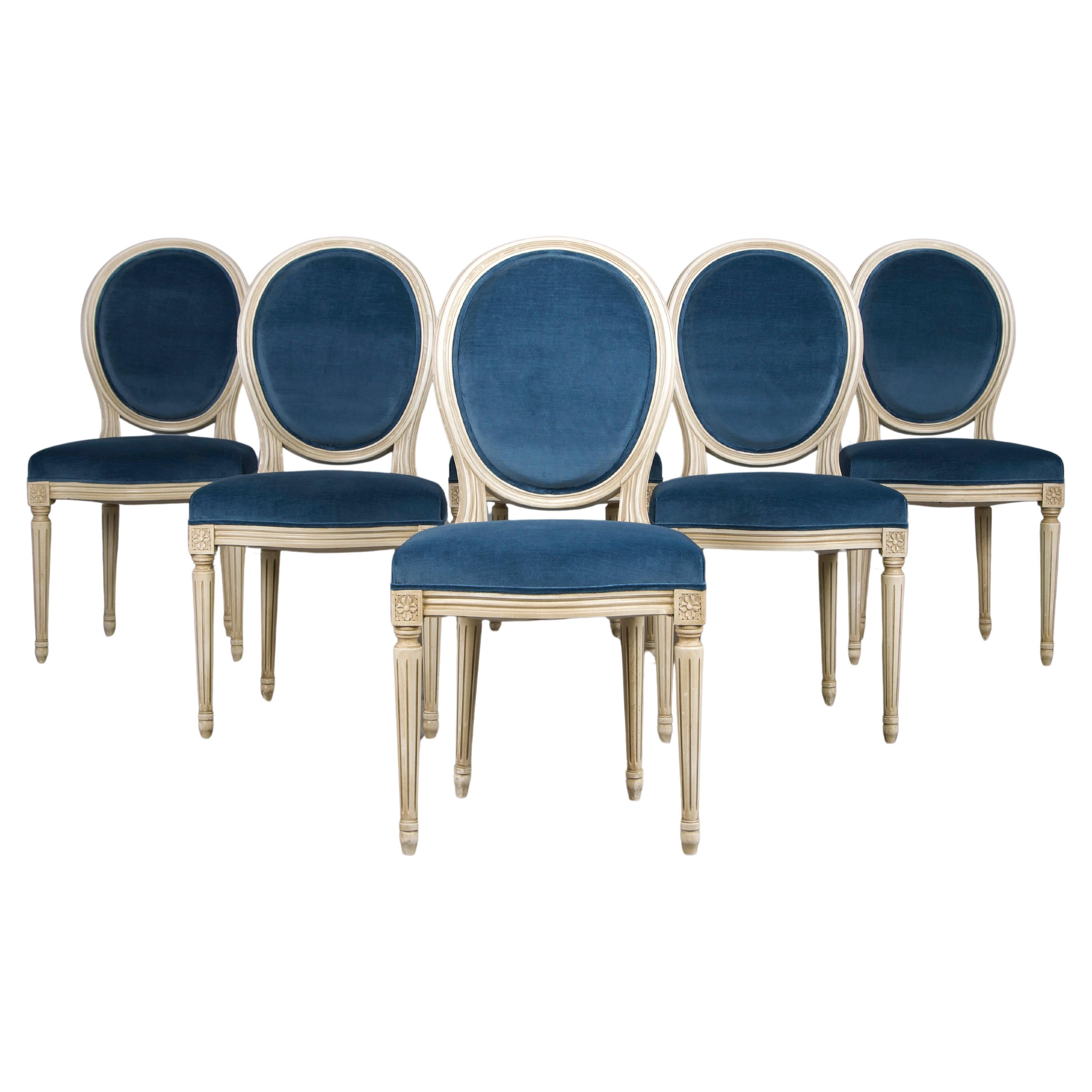 French Louis XV Style Painted Dining Chairs W/ Blue Velvet - Set of 6 ...
