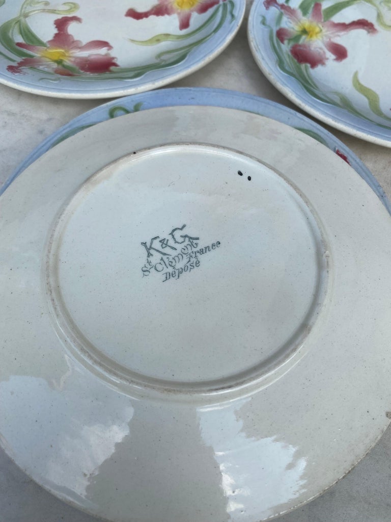 French Majolica Orchid Plate Saint Clement, circa 1900 For Sale at 1stDibs