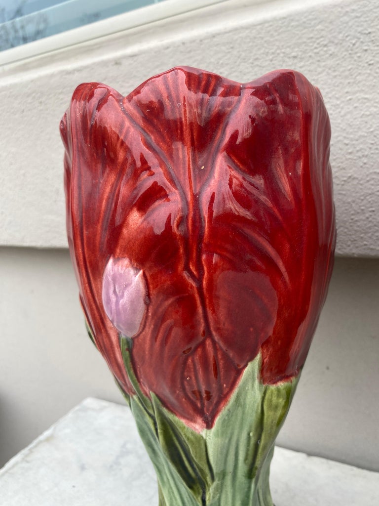 French Majolica Pair of Red Tulip Vases, circa 1890 For Sale at 1stDibs