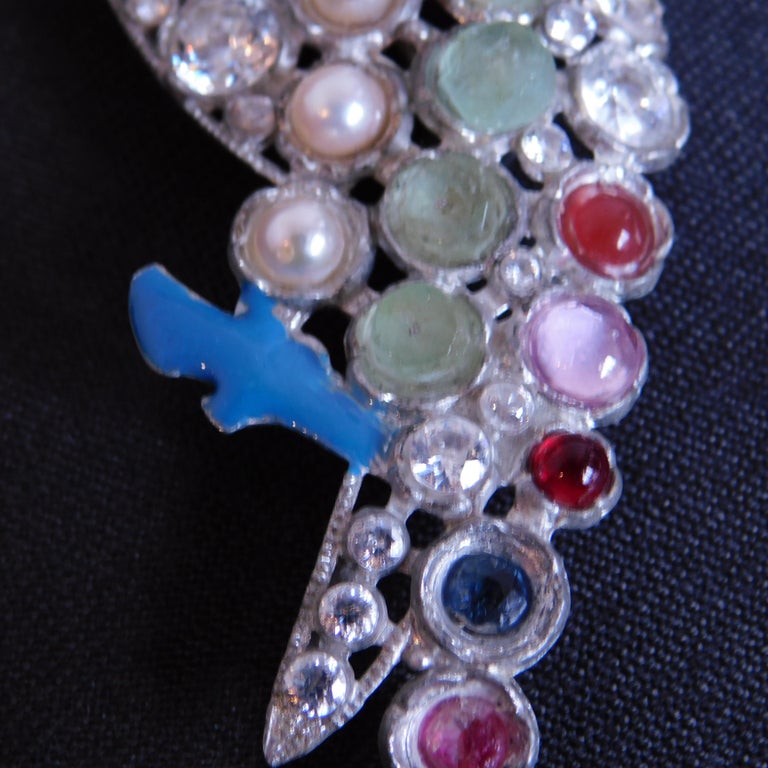 French Metal and Rhinestone Parrot Brooch For Sale at 1stDibs