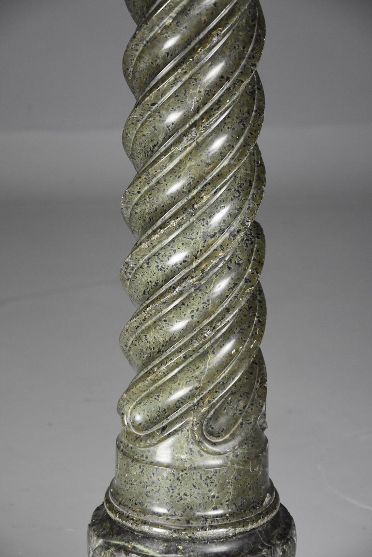 French Mid-19th Century Green Serpentine Marble Column For Sale at 1stDibs