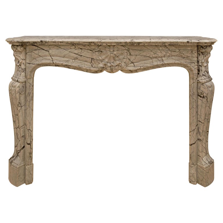 Kaminsims aus Sarrancolin-Marmor, Louis XV.-Stil, Frankreich, Mitte des ...