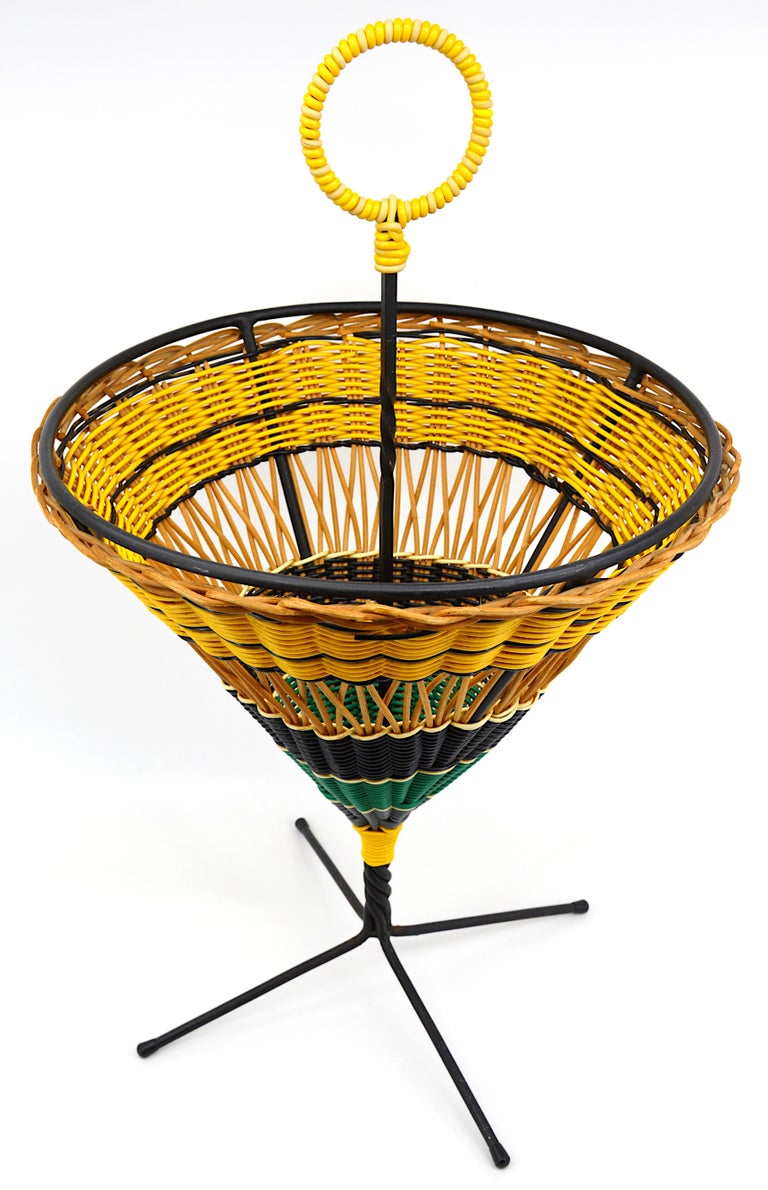 French Mid-Century Circular Magazine Rack, 1950s For Sale at 1stDibs