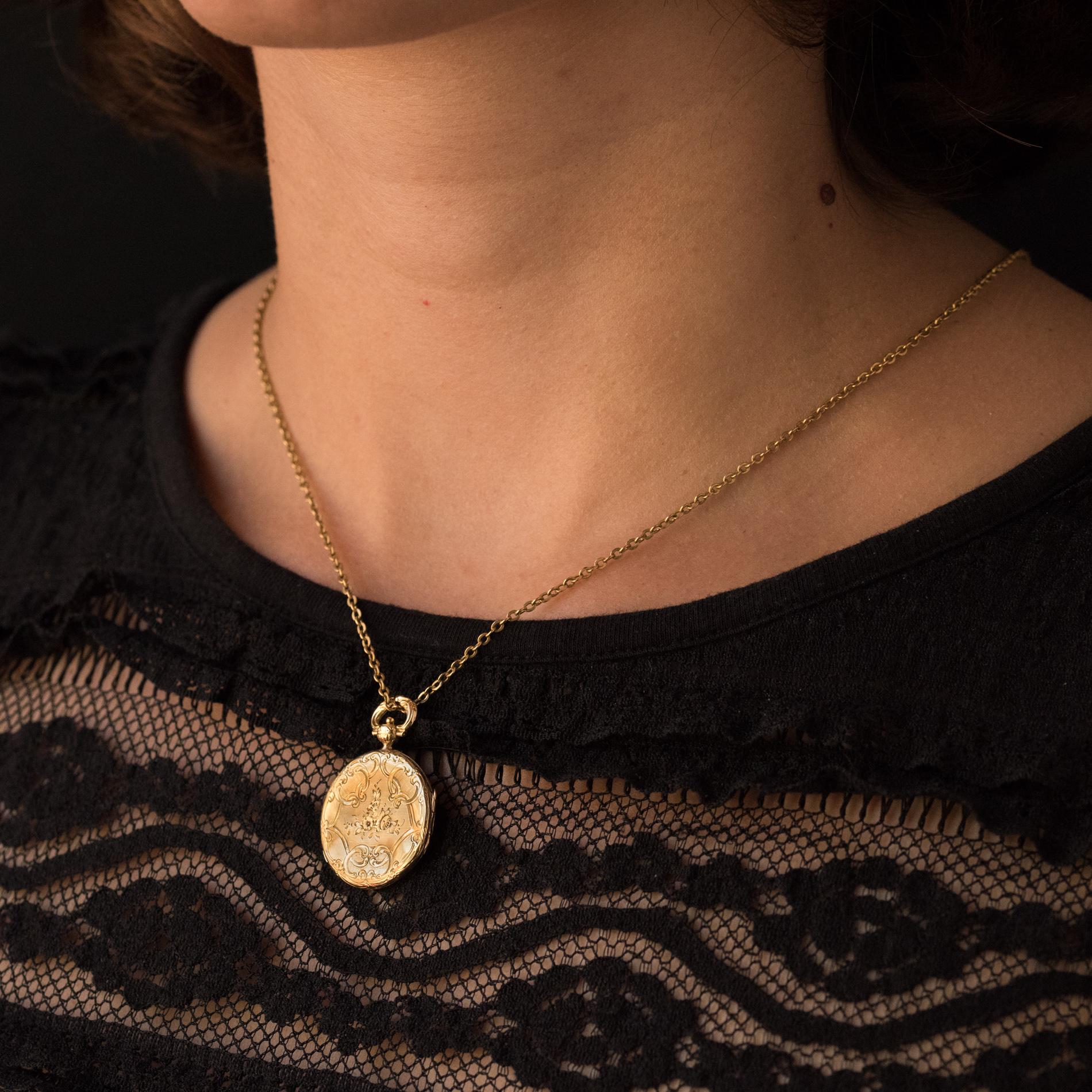 French Napoleon III Chiseled 18 Karat Yellow Gold Locket Pendant at 1stDibs