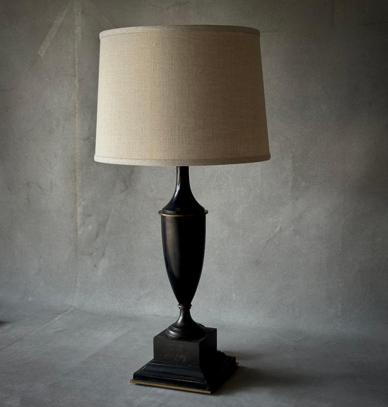 French Neoclassical Table Lamp For Sale at 1stDibs
