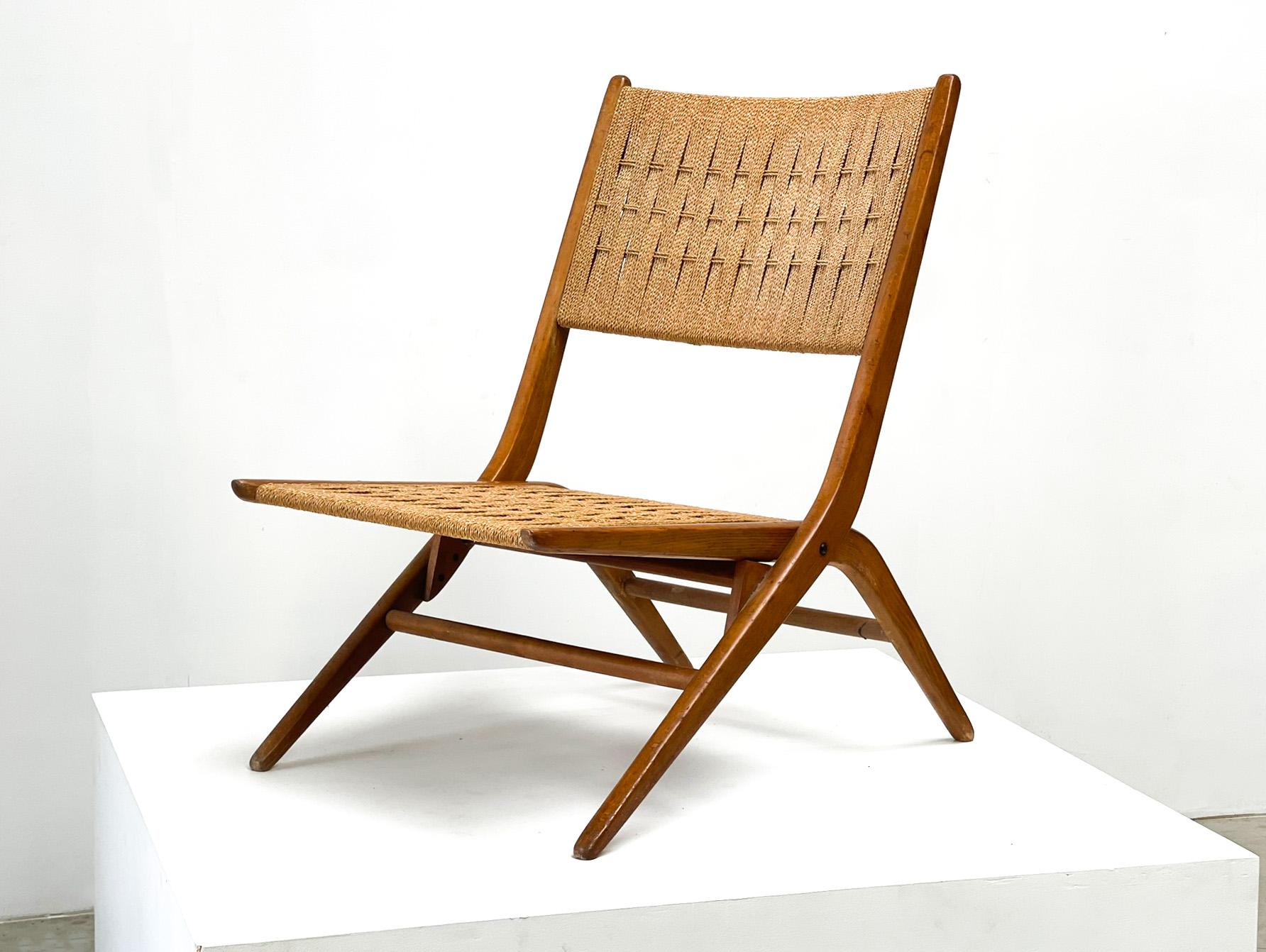 French oak and rattan folding low lounge chair at 1stDibs | rattan low ...