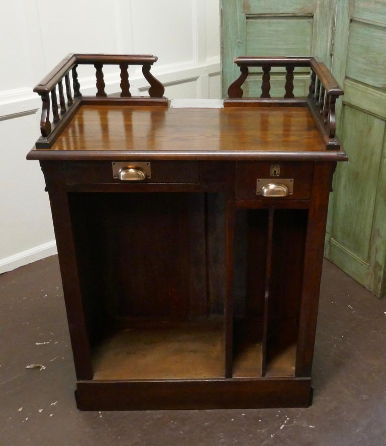 French Oak Hotel Restaurant Reception Hostess Greeting Station, Greeter ...