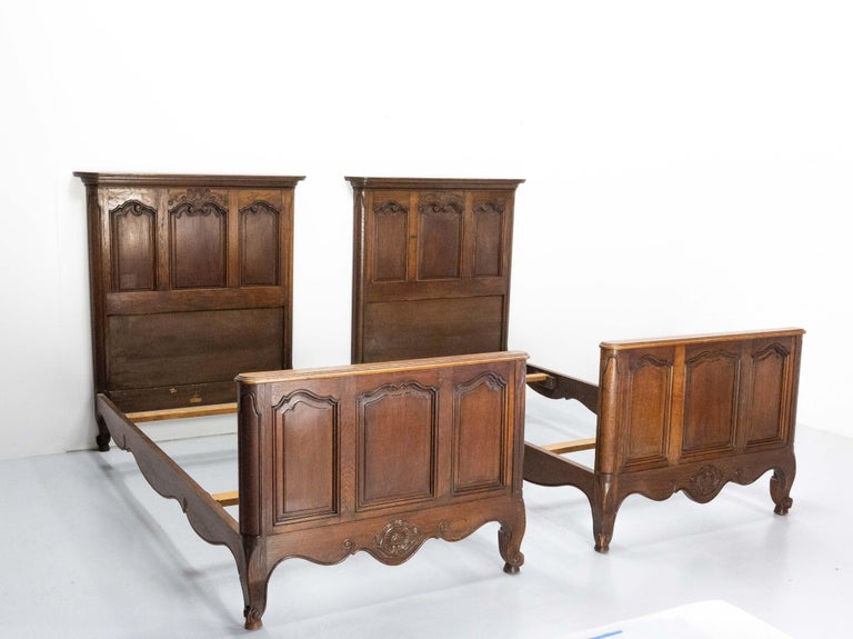 French Oak Twin Beds in the Louis XV Style, circa 1960 For Sale at 1stDibs