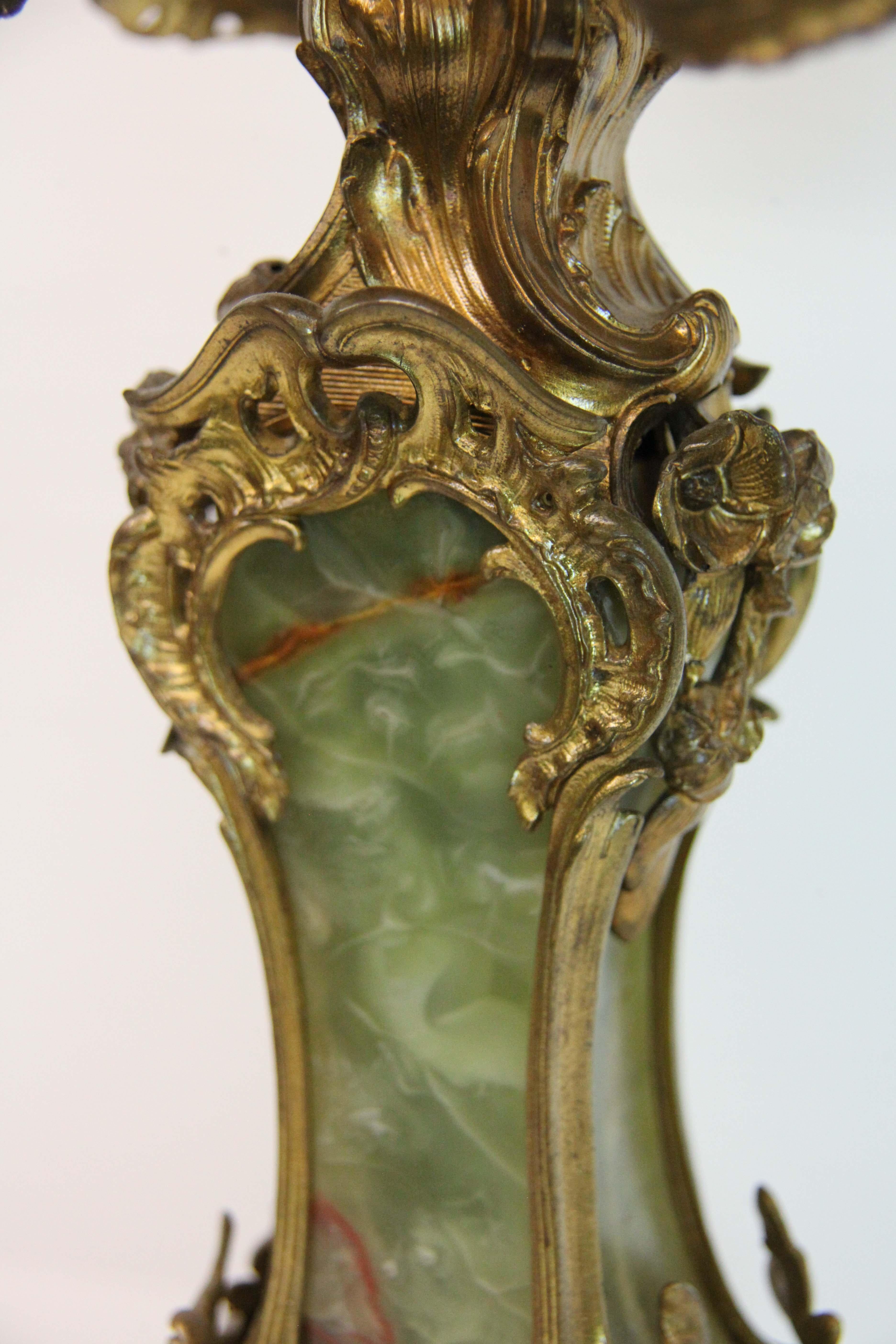 French Onyx Serpentine Clock Set For Sale at 1stDibs | onyx clock antique