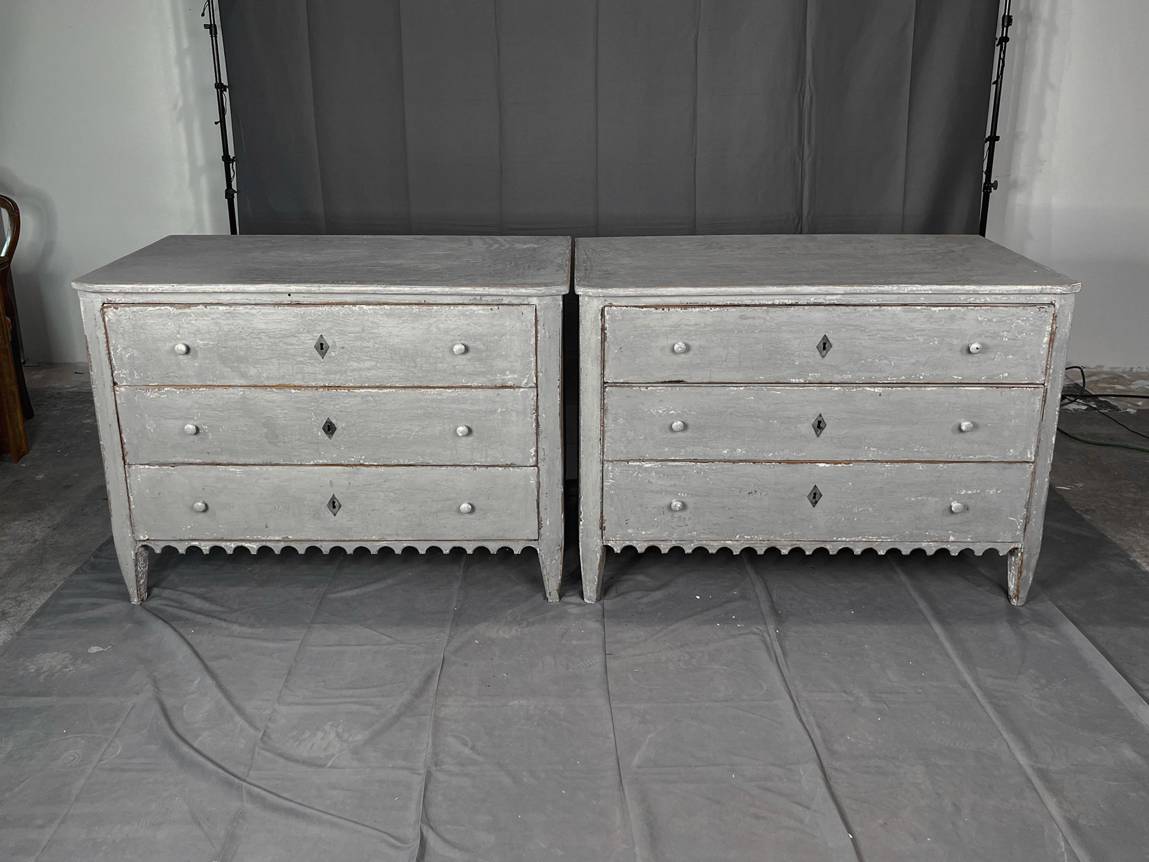 French Painted Antique Chest of Drawers with Scalloped Apron 2 ...