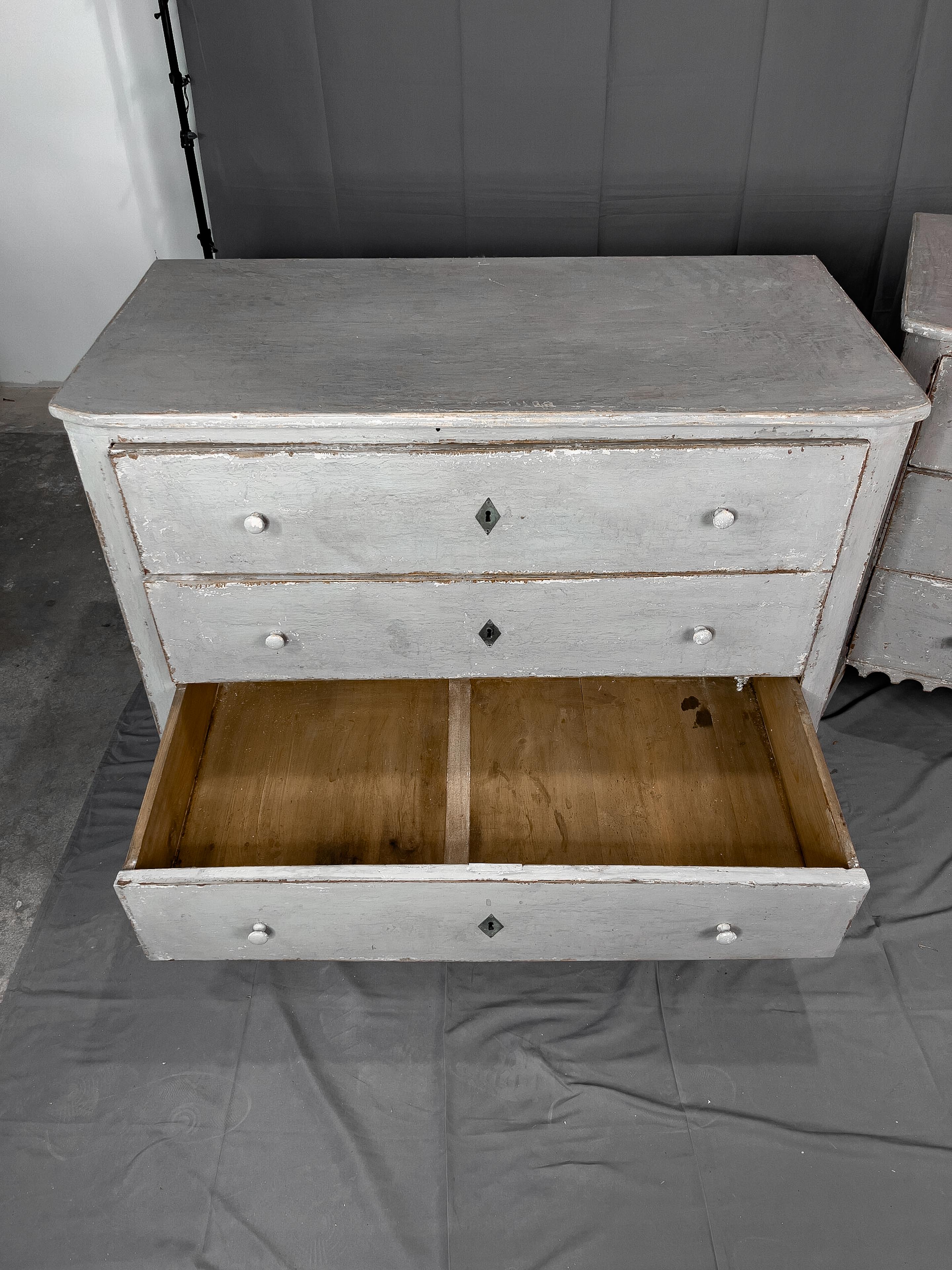 French Painted Antique Chest of Drawers with Scalloped Apron 2 ...