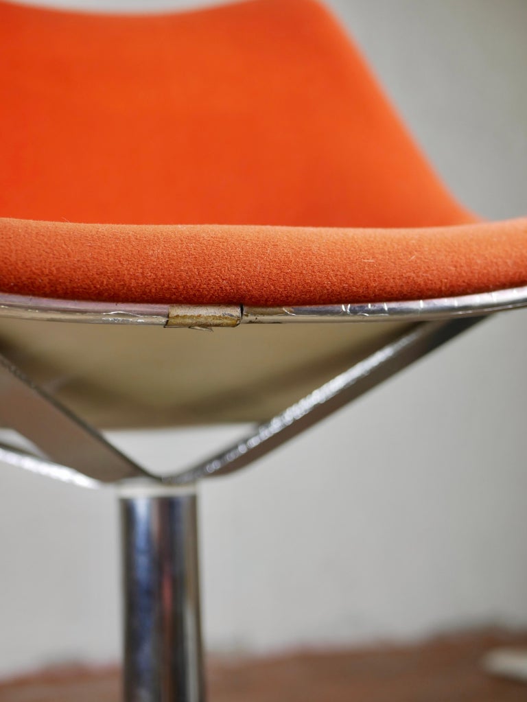 French Pair of L202 Chairs by Roland Schweitzer for Lafargue, 1970s at ...