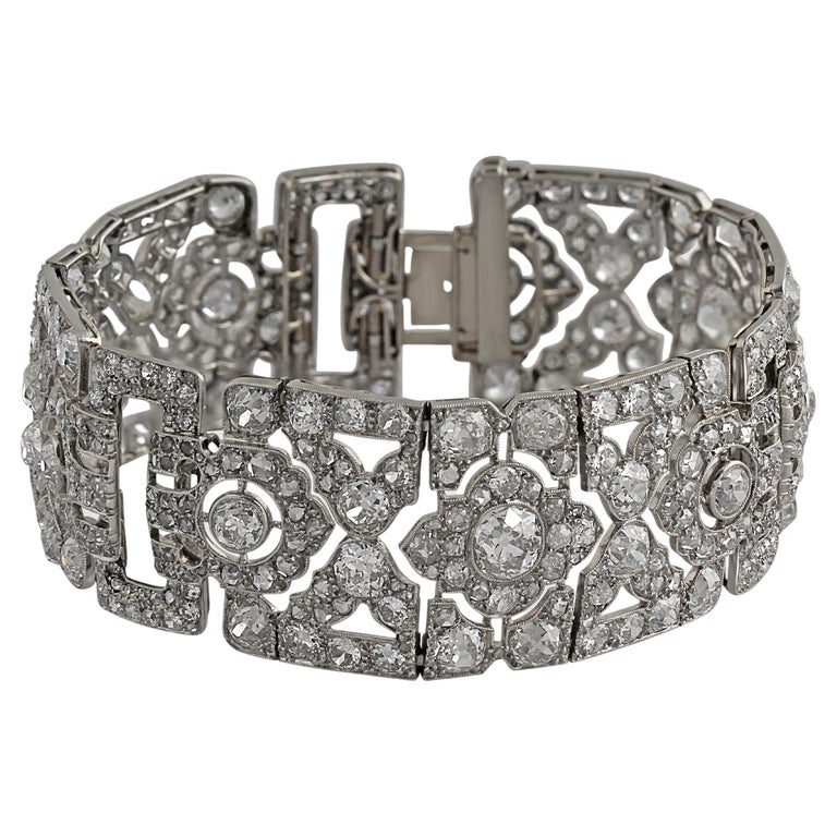 French Platinum and Diamond Bracelet For Sale at 1stDibs