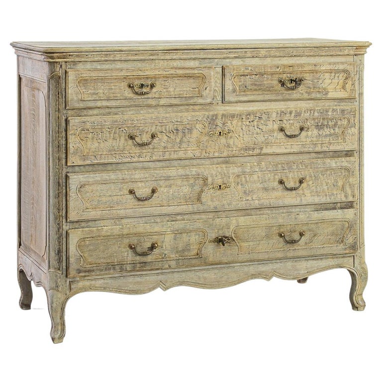 French Provincial Oak Chest of Drawers For Sale at 1stDibs