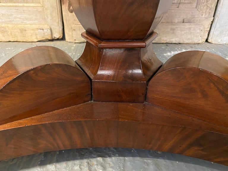 French Regency Period Gueridon Centre Table For Sale at 1stDibs