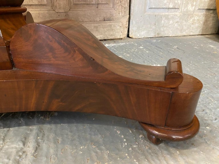 French Regency Period Gueridon Centre Table For Sale at 1stDibs