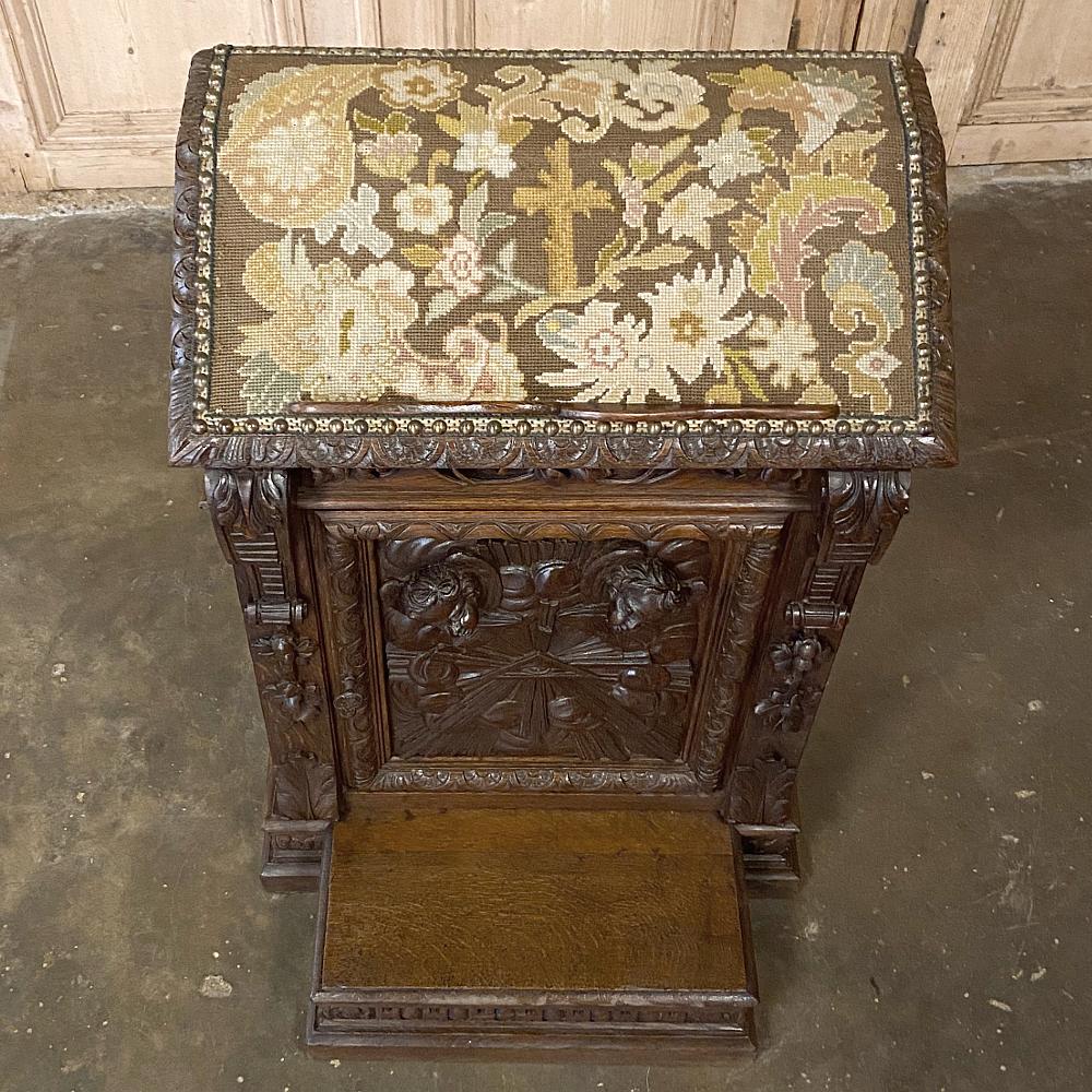 French Renaissance Prayer Bench, circa 1850s For Sale at 1stDibs
