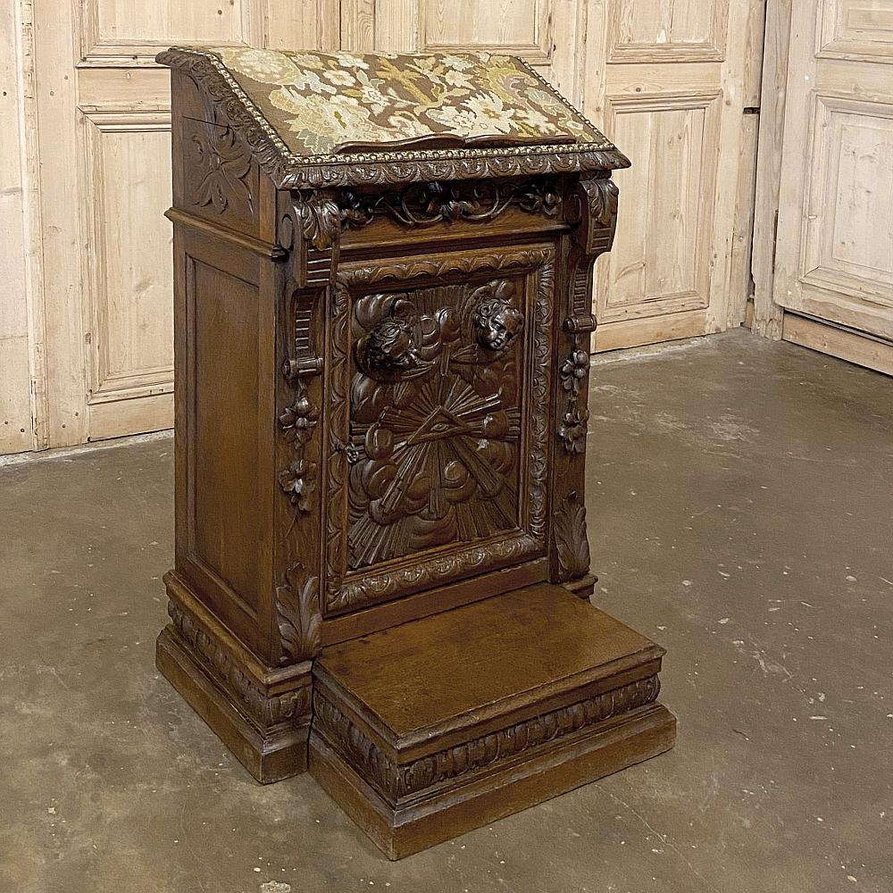 French Renaissance Prayer Bench, circa 1850s For Sale at 1stDibs